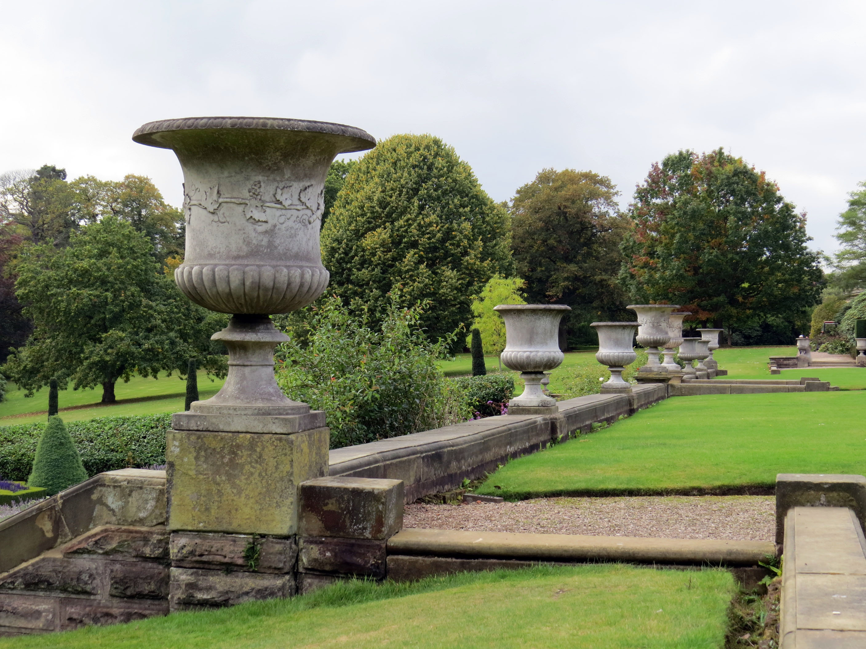 UPPER TERRACE WALL, GARDEN BEFORE SOUTH FRONT OF TATTON HALL ...