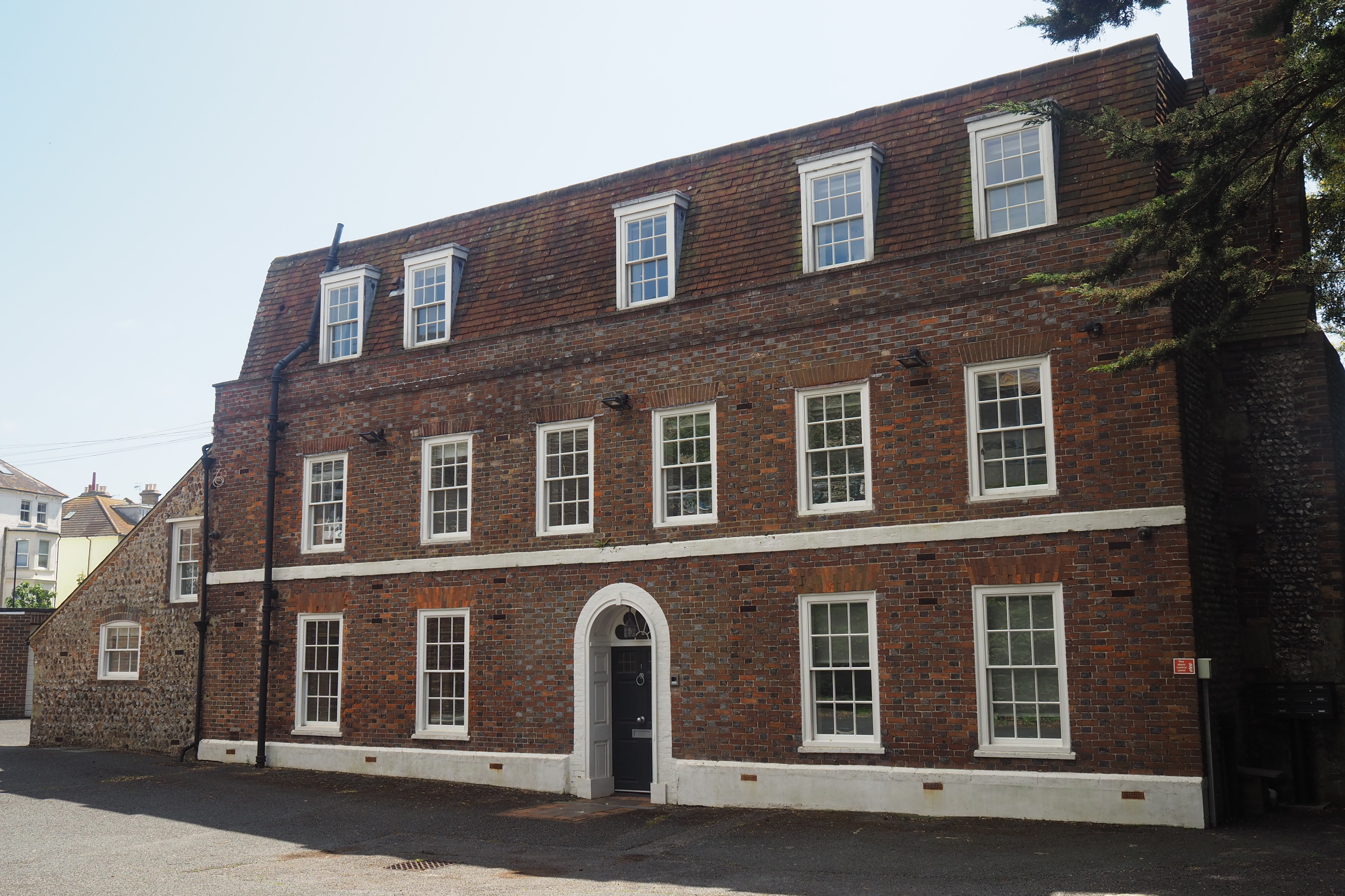 UPPERTON FARM HOUSE, Non Civil Parish - 1190370 | Historic England