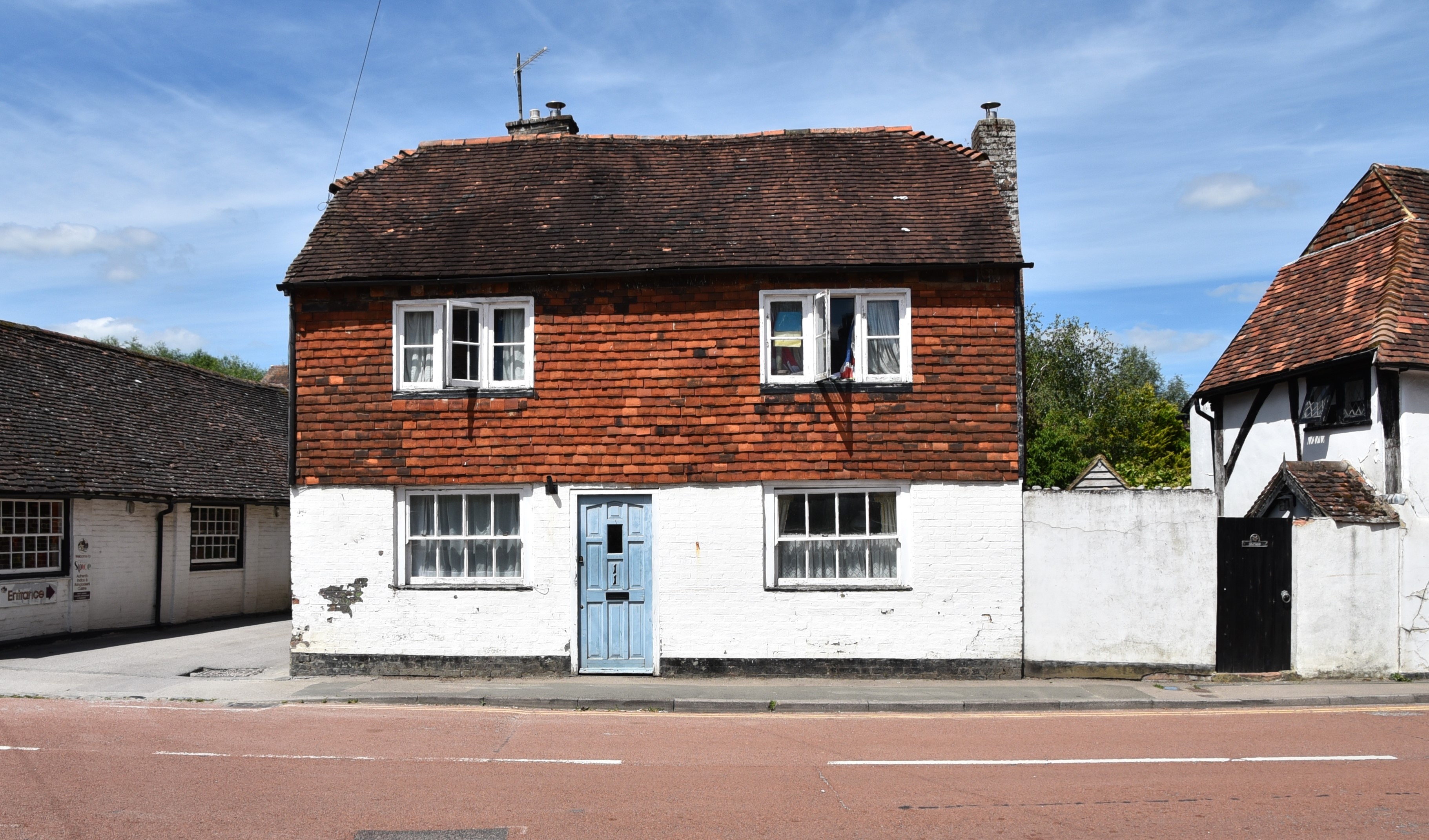 11, HIGH STREET, Salehurst and Robertsbridge - 1275294 | Historic England